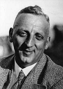 Wer war Carl Schröder?